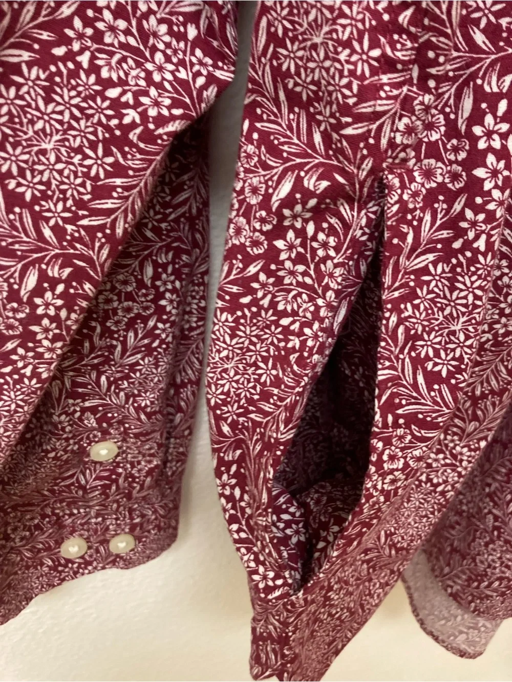 Duluth Trading Co | Tops | Duluth Cream Floral Print Tunic On Oxblood ...